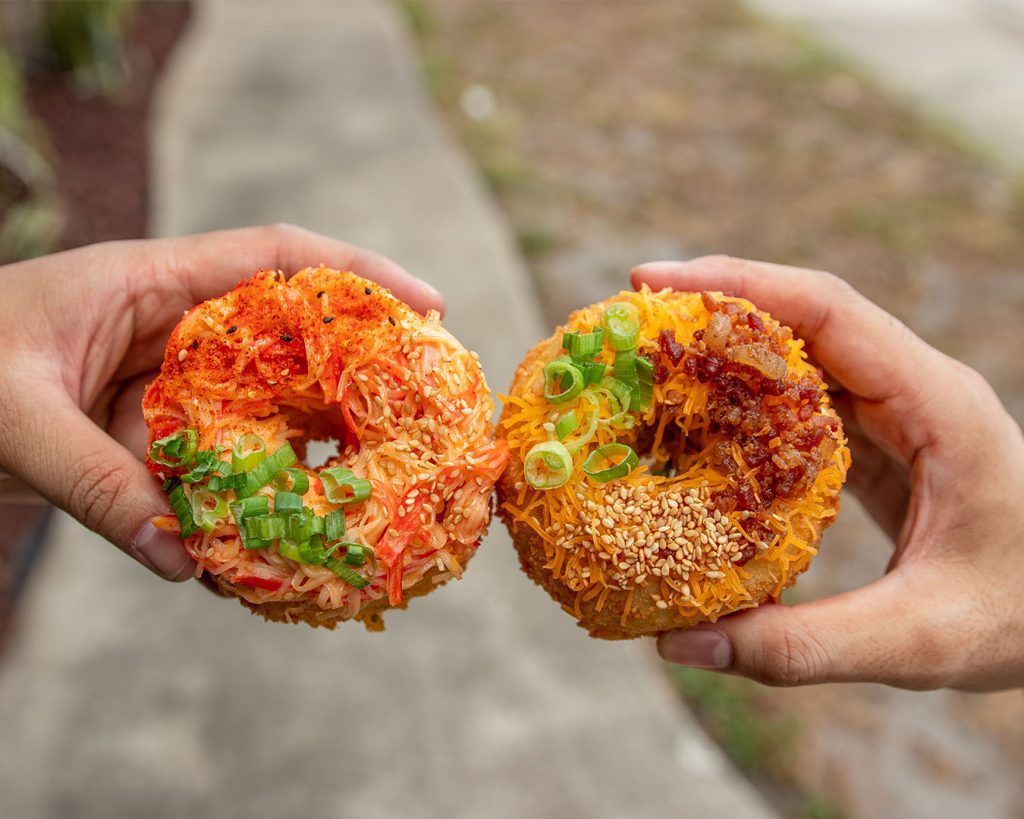 NEW Stuffed Sushi Donuts from Sus Hi Eatstation 🍩🍣 | Sus Hi Eatstation